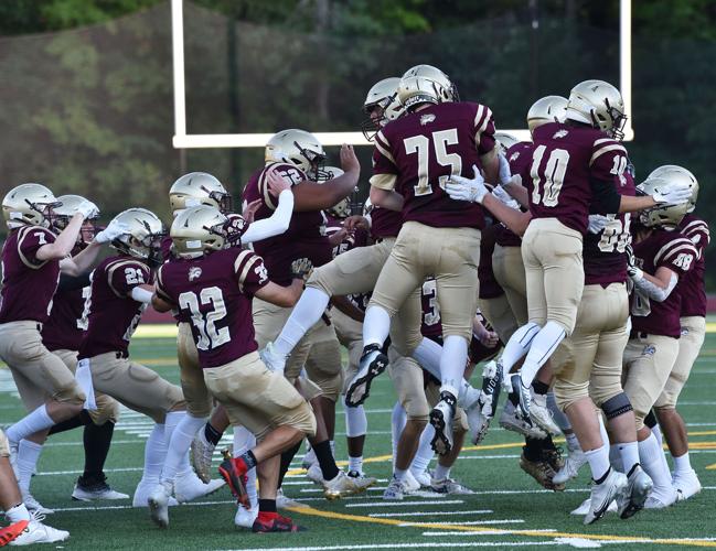 SLIDESHOW: Whittier Football Action 2022 | Gallery | hgazette.com