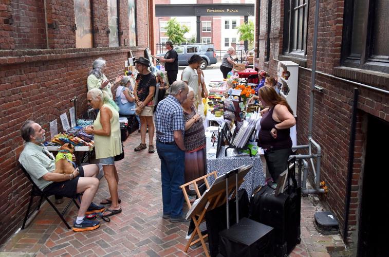 Alleyway Market returns to Haverhill Art Walk | Local News | hgazette.com
