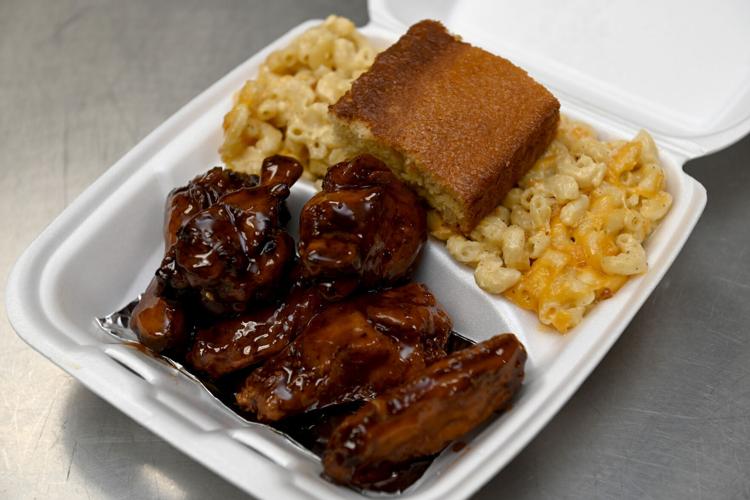 Miss Ann Soul Food--Southern comfort cooking satisfies Northern foodies ...