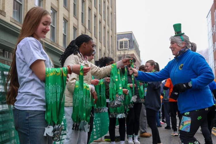 Runners brave winter in Frozen Shamrock 3-Mile Run | Local News ...