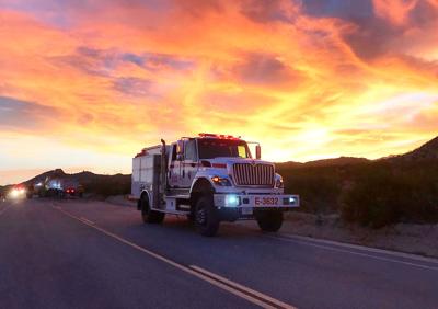 Firefighters battle Geology Fire in Joshua Tree National Park | Desert ...