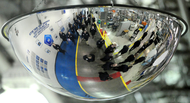 Robotic résumés: Utah lt. governor, students tour Autoliv factory to ...