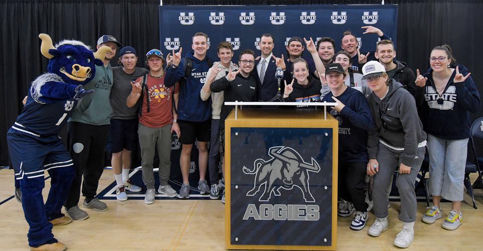 Photo Gallery: Danny Sprinkle Press Conference | Multimedia | hjnews.com