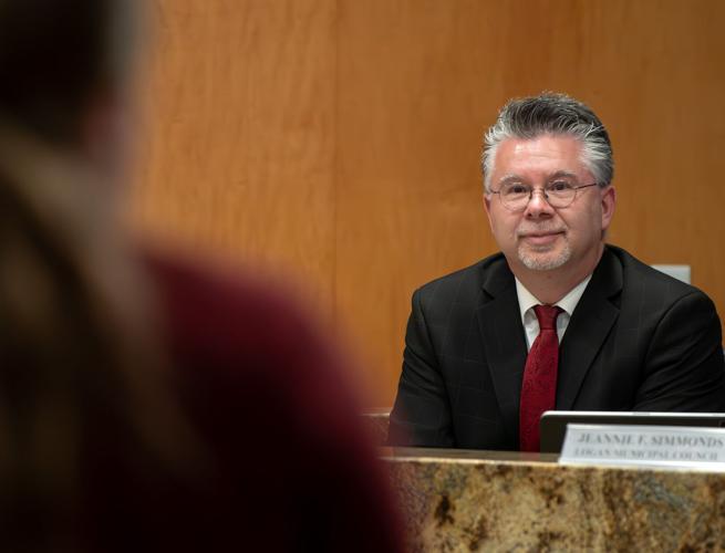 New Logan mayor, city council members sworn in during first meeting of ...