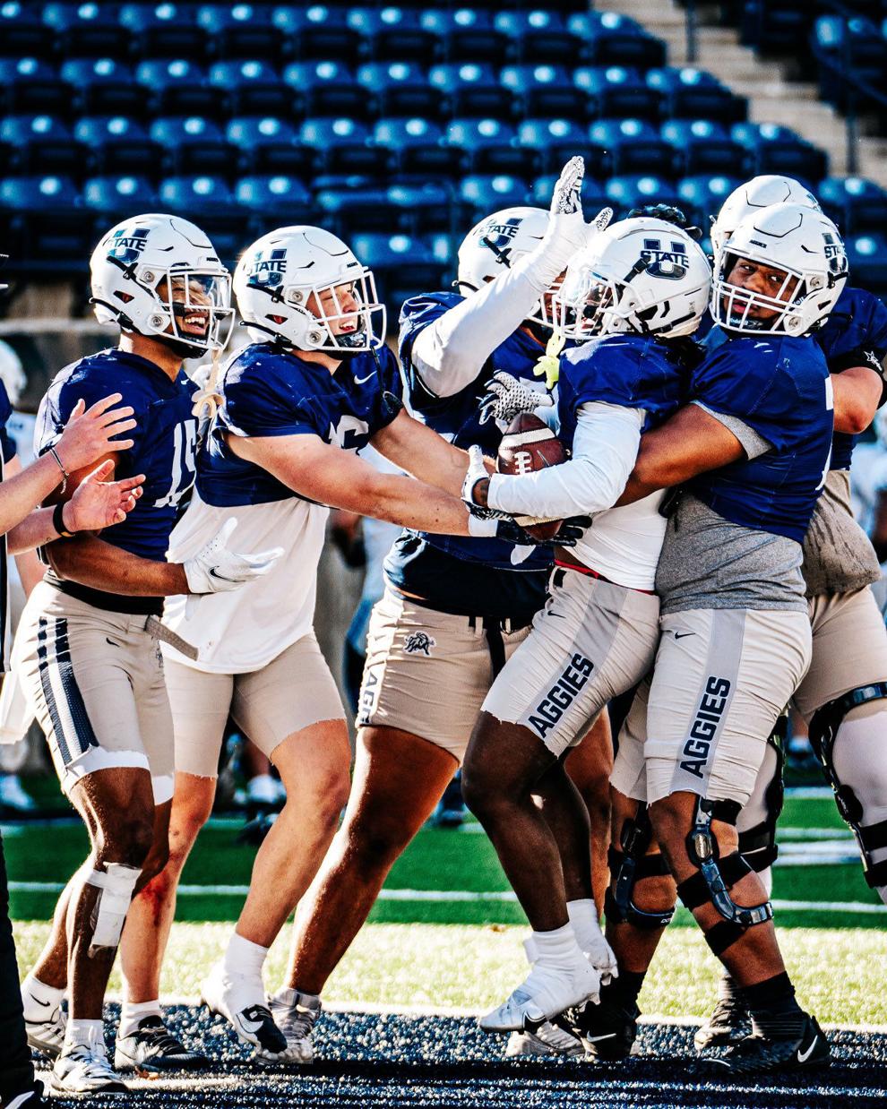 USU football: Aggies hold Thursday scrimmage | USU Sports | hjnews.com
