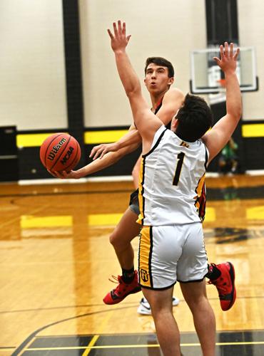Bear boys split pair of road games | Tremonton Leader | hjnews.com
