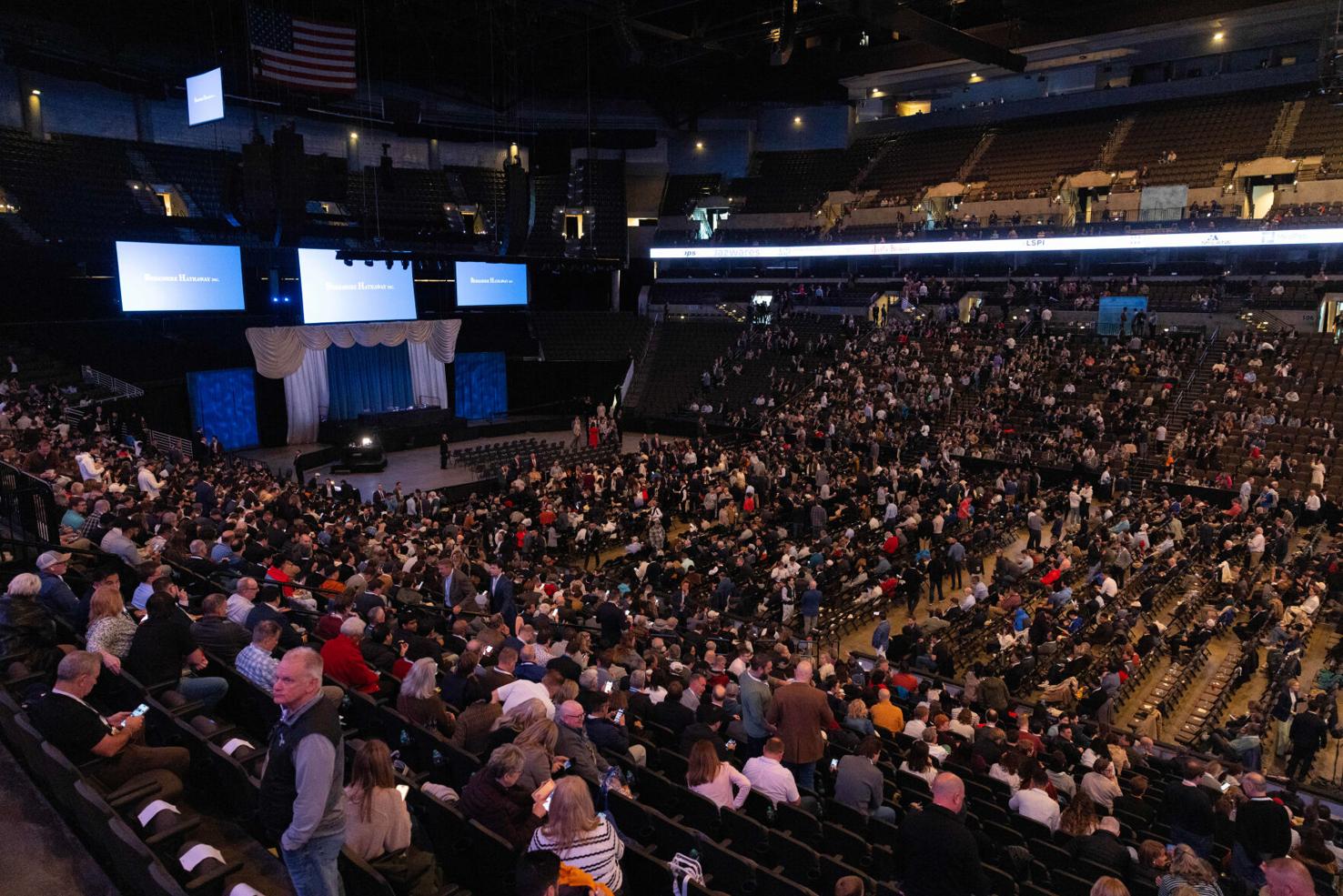 Berkshire Hathaway Shareholders | Nation | hjnews.com