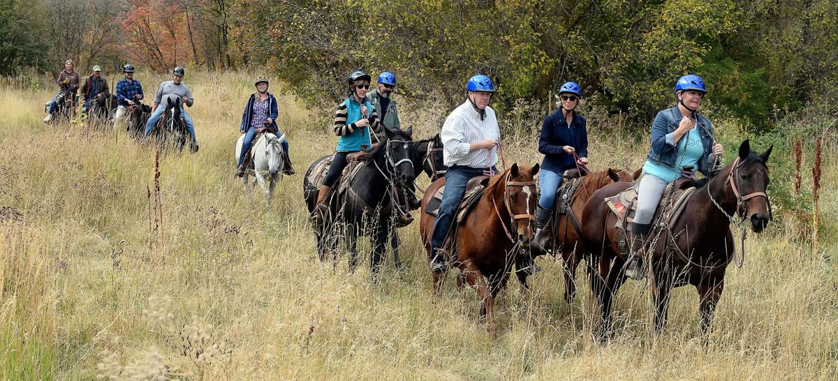 Far from the fray: Veterans ride horses for therapeutic benefits | The ...