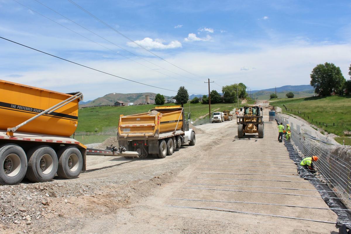 Layers of dirt and steel reinforce raised road bed | Preston Citizen ...