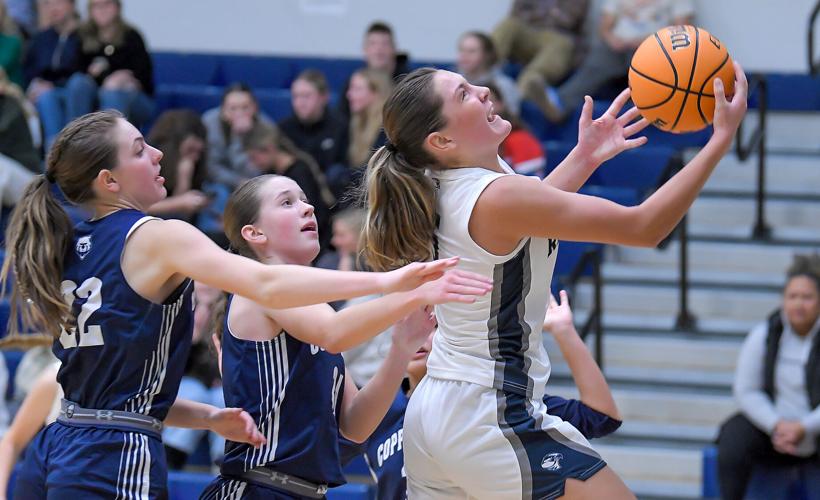 Prep girls hoops: Skinner sparkles as Hawks win tourney in Arizona ...