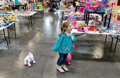 Divvy Up consignment sale closes with half-price day on Saturday ...