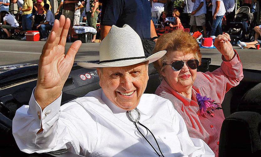 On the Lord’s Errand: The ministry of Thomas S. Monson | Logan Hj ...