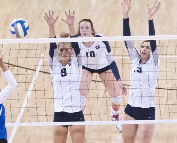 Photo Gallery: USU Volleyball | Multimedia | hjnews.com