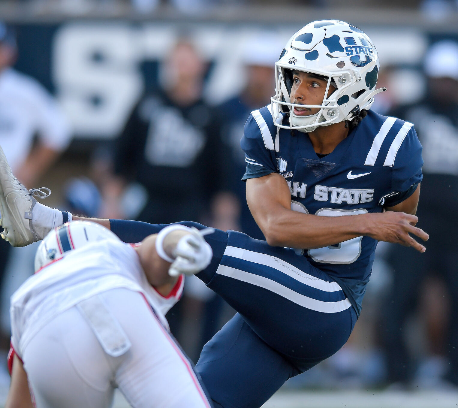 USU football: Nimrod honored by MW, will need to come up big against ...