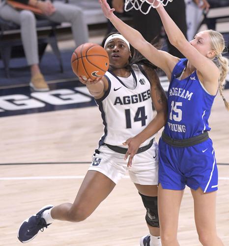 Photo Gallery: Utah State-BYU Women's Basketball | Multimedia | hjnews.com