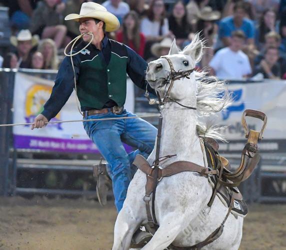 USU rodeo club: Team ropers highlight Aggie college rodeo | Local ...