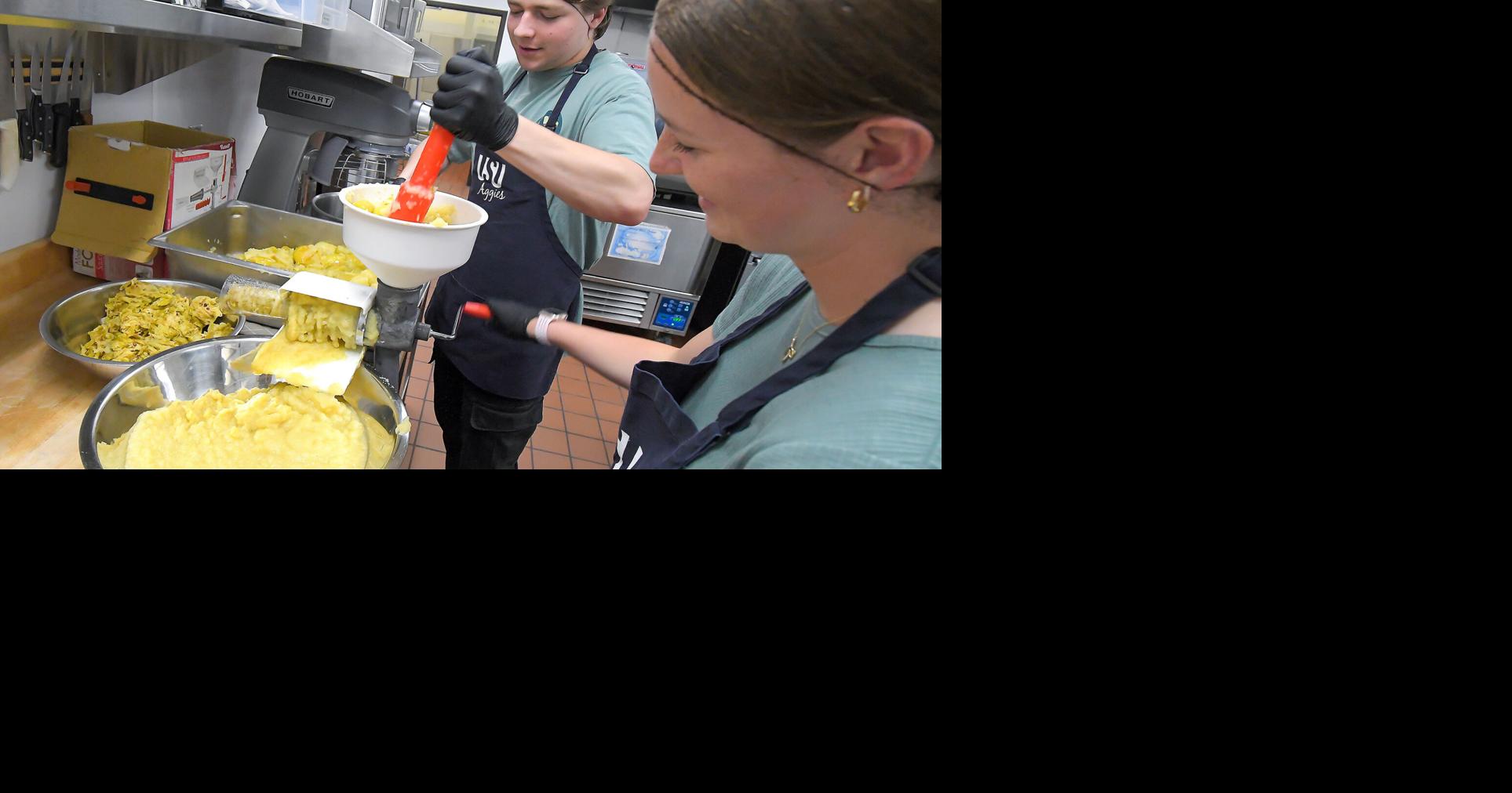 The PEAS project helps prevent food waste and feed students | Local ...