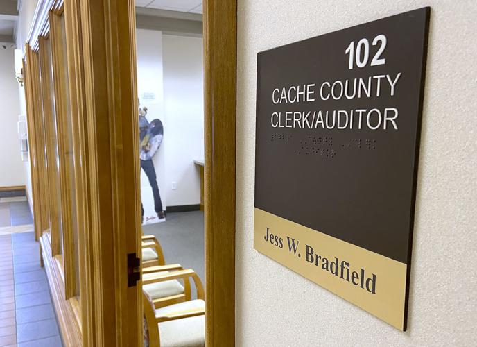 Employee exodus in county clerk's office investigated | Government ...