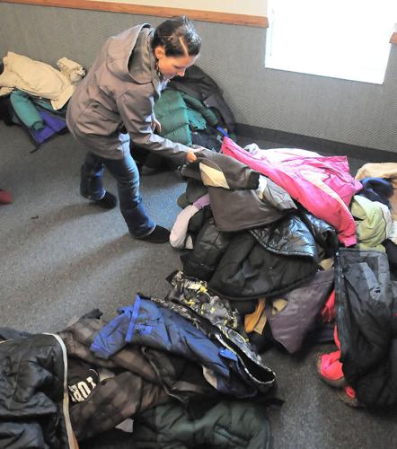 "Families Feeding Families" offers care packages to homeless ...