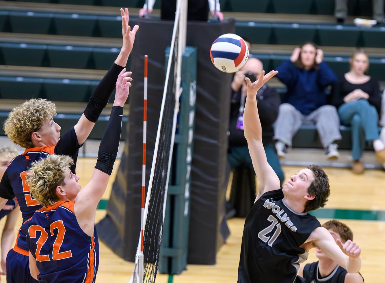 Prep boys volleyball: Wolves pull out 3 close sets vs. Stangs | School ...