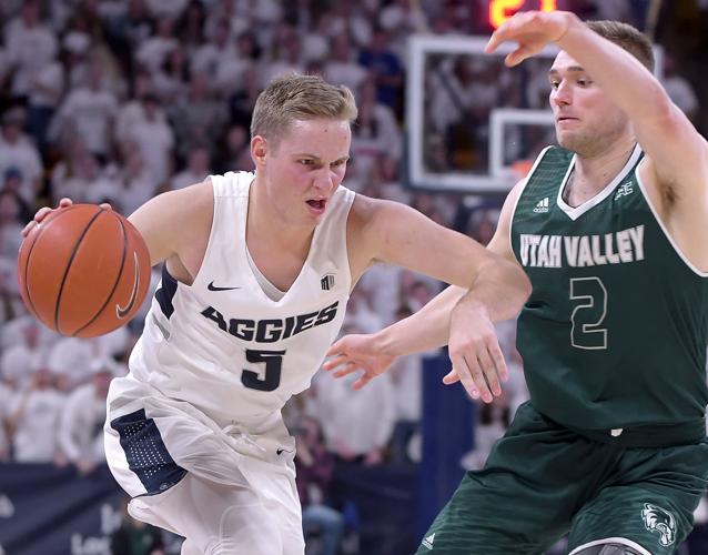 Photo Gallery: Utah State-Utah Valley Basketball | Multimedia | hjnews.com