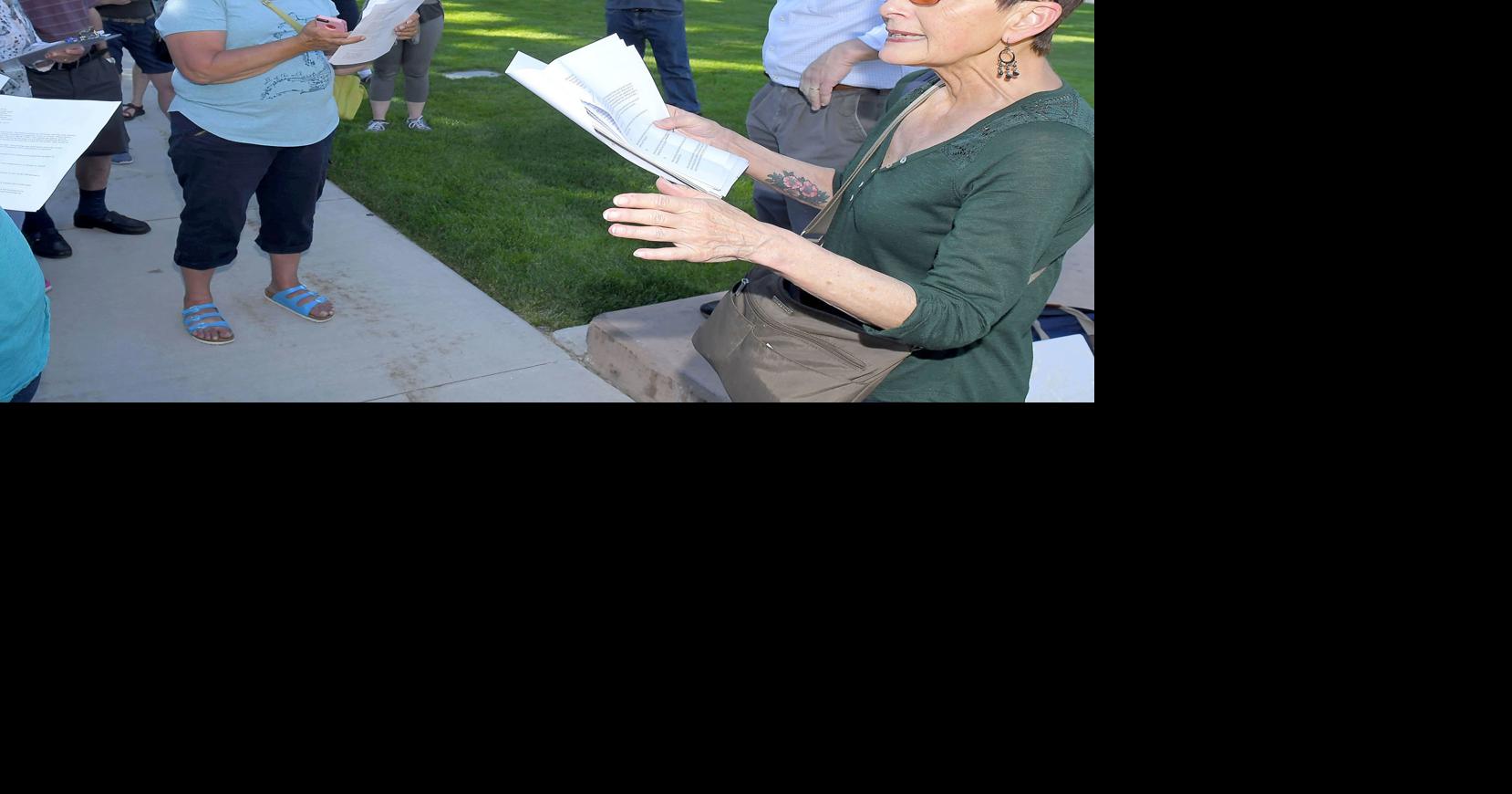Walking with Star: Logan poet hosts last walkabout at USU | Local News ...
