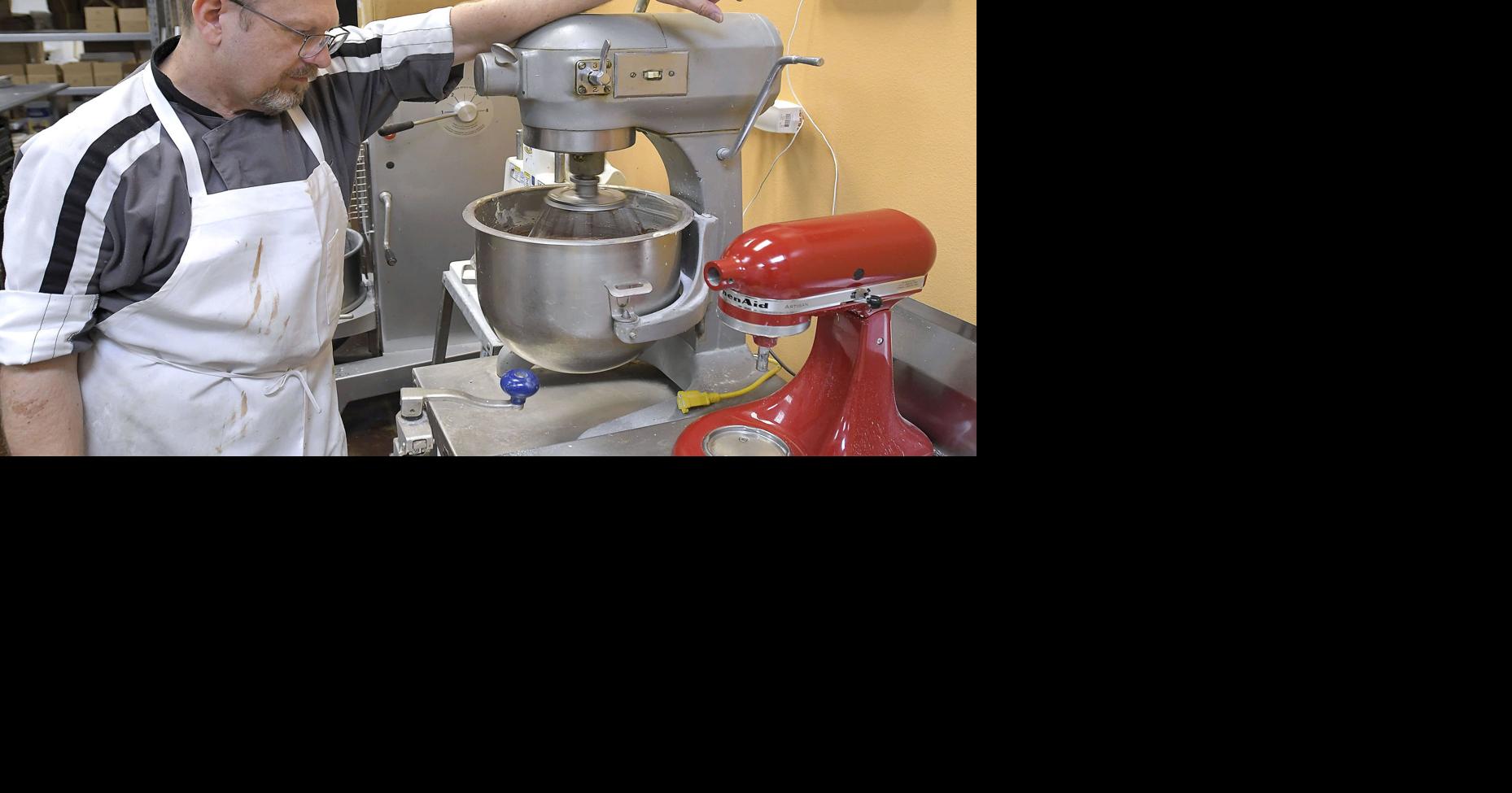 Sweetly Divine owners reminisce as Logan bakery prepares to close ...