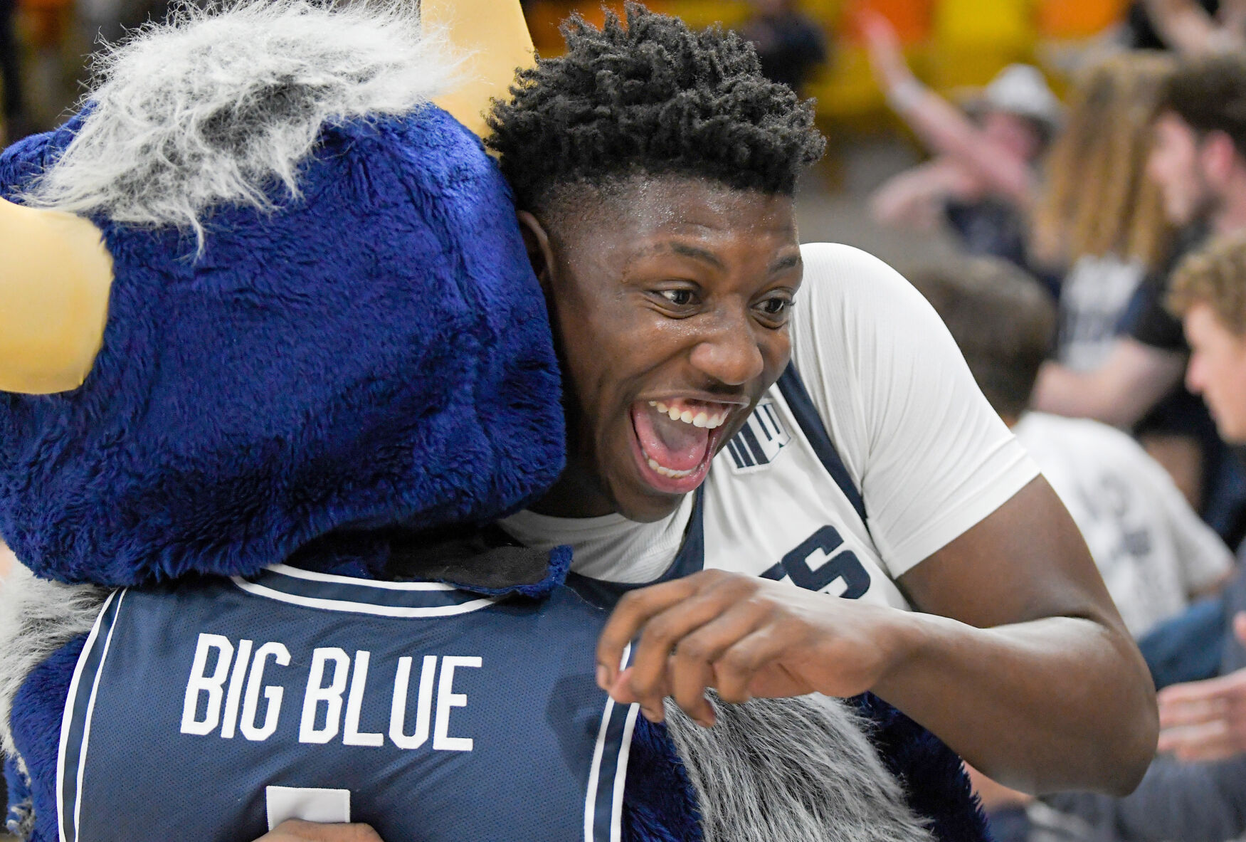 USU men’s basketball: Davis goes into portal, Aggies officially sign ...