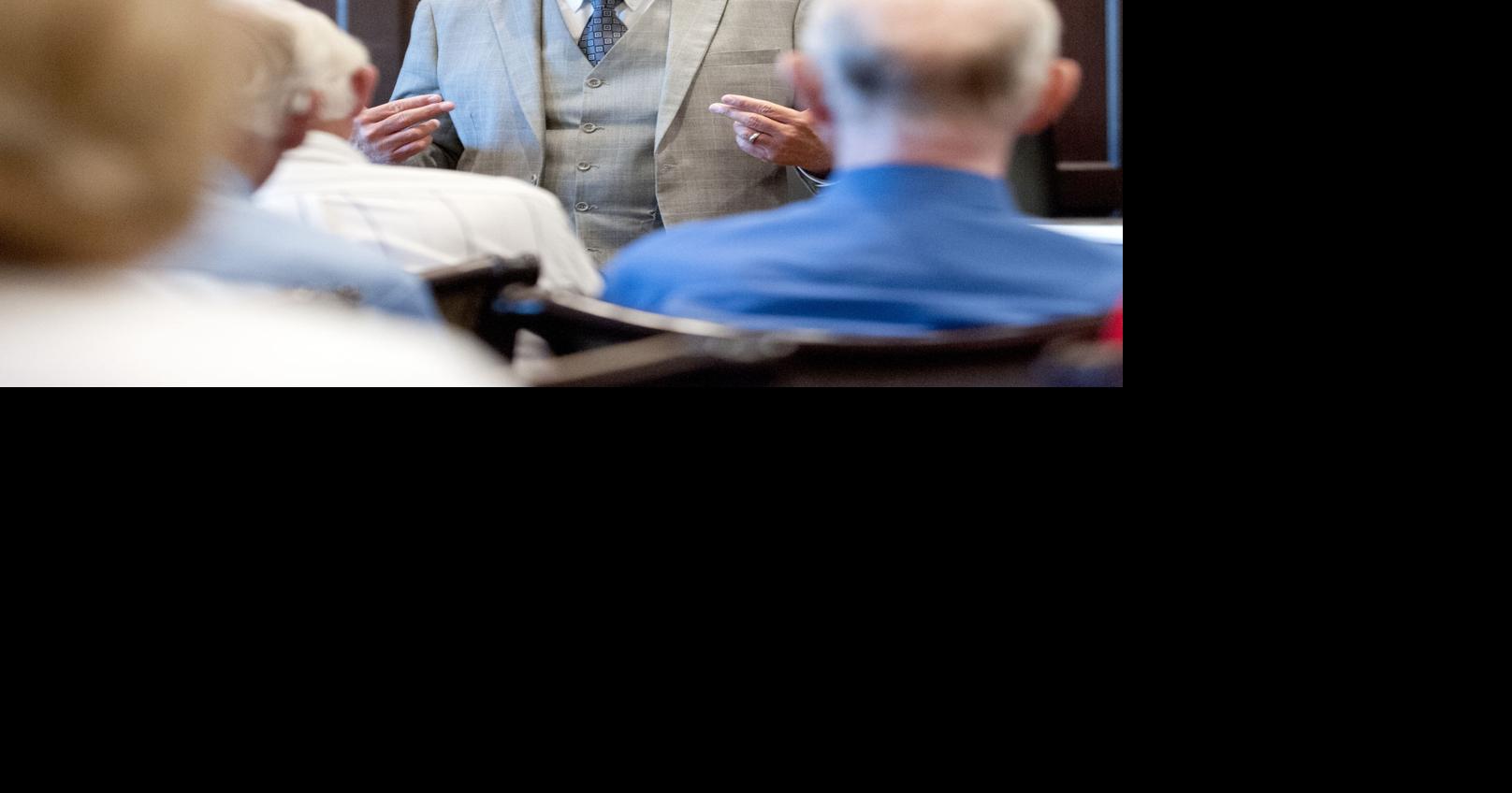 Photo Gallery: Rob Bishop speaks during a town hall meeting ...