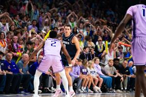 USU men’s basketball: Aggies see winning streak end, fall to Lopes ...