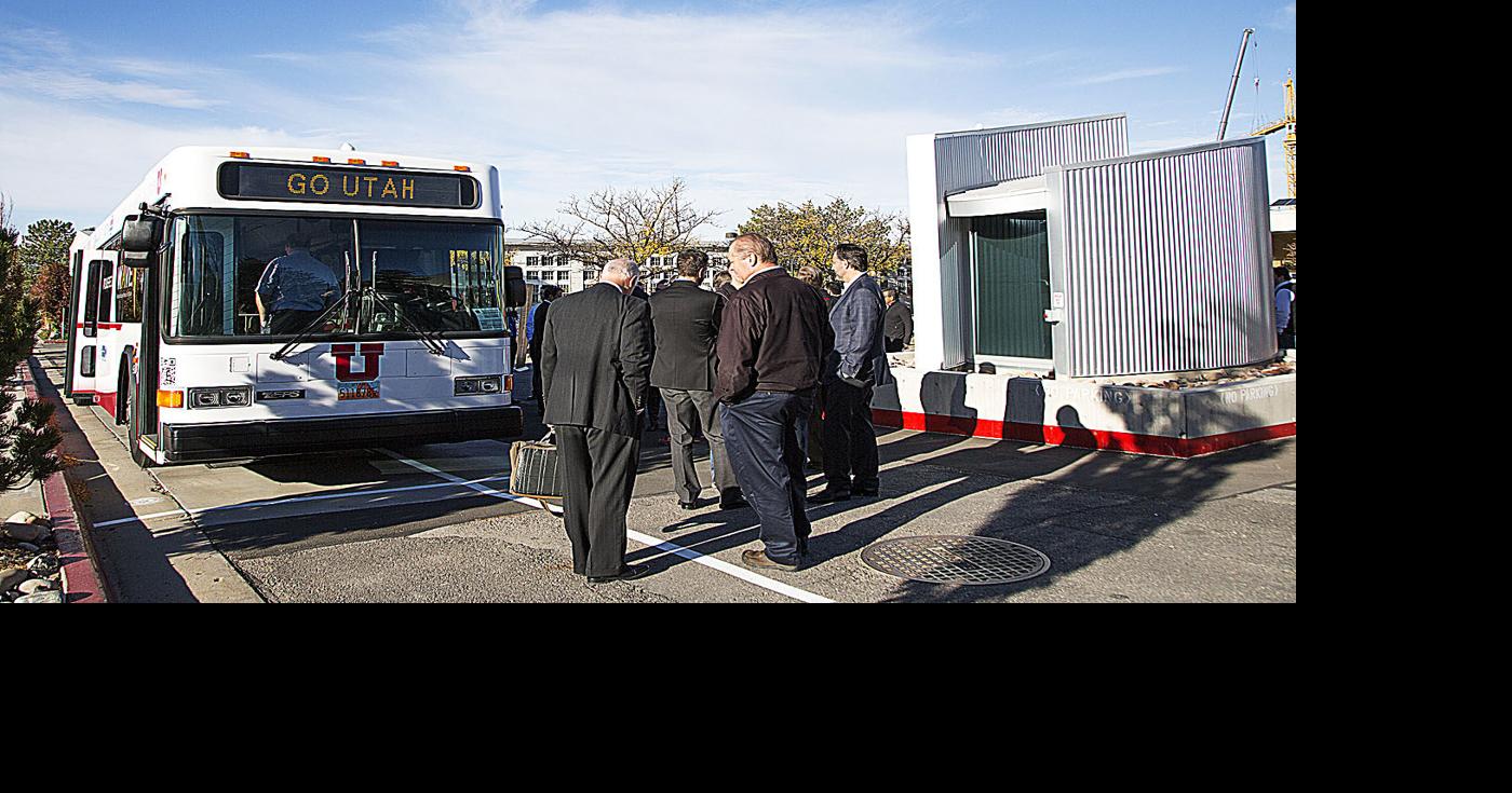 USU-developed wirelessly-charged electric bus debuts in Salt Lake City ...
