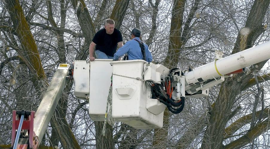 Hyrum man safely rescued from broken cherry picker | Accidents ...