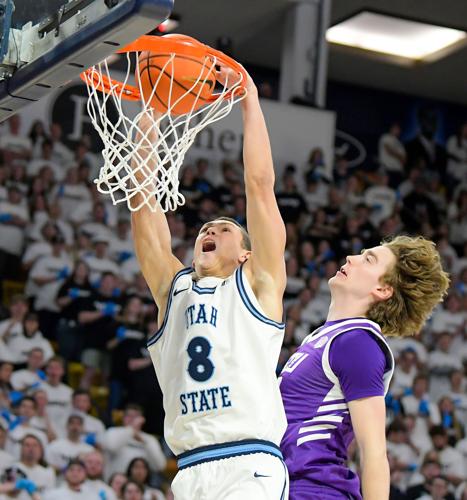 USU men’s basketball: Aggies alone on top of MW after thrilling win ...