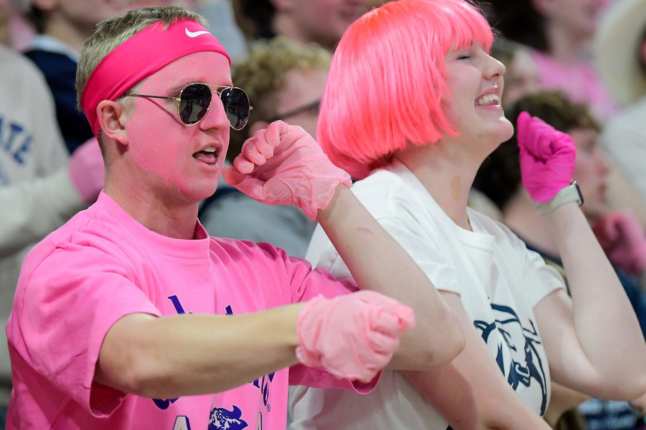 Photo Gallery: Wyoming-Utah State Basketball | Multimedia | hjnews.com