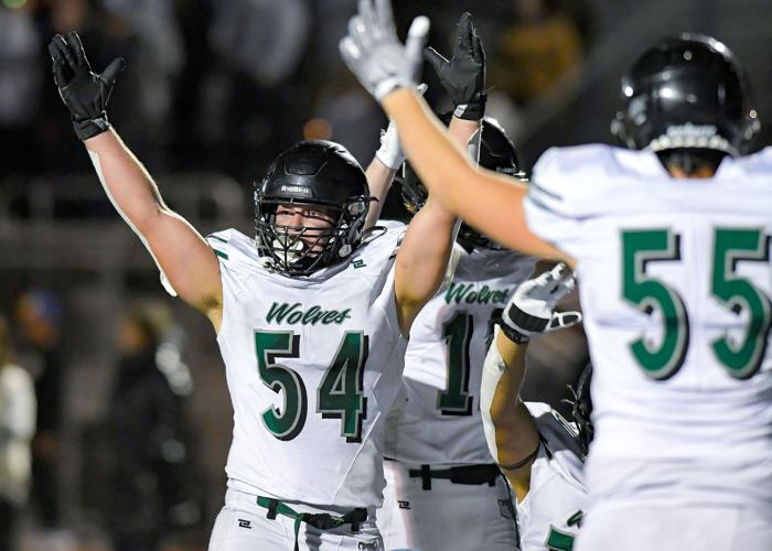 Prep football: Wolves stun Bobcats, make history | School Sports ...