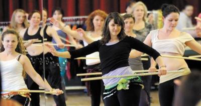 >Reveling in beauty?:USU grad returns home to share Middle Eastern ...