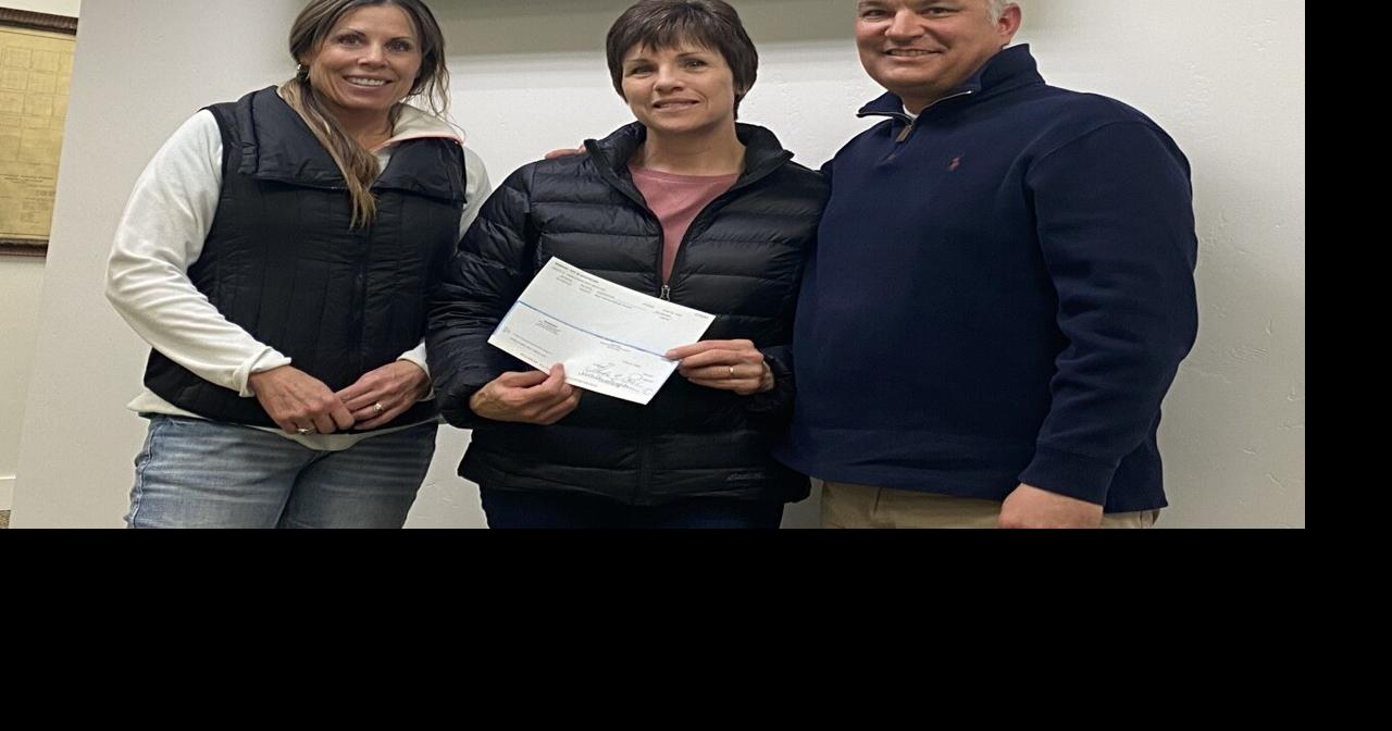 Mayor Slivinski raises money for animal care | News-Examiner | hjnews.com