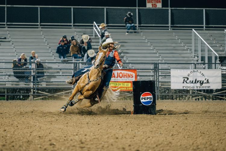College rodeo: Smith, Skinner lead Aggie women at Fall Stampede | USU ...