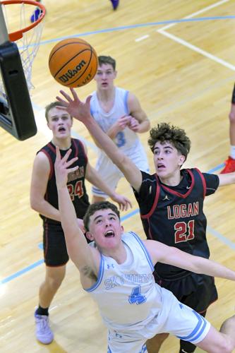 Prep boys basketball: Grizzlies advance in playoffs, eliminate Bobcats ...