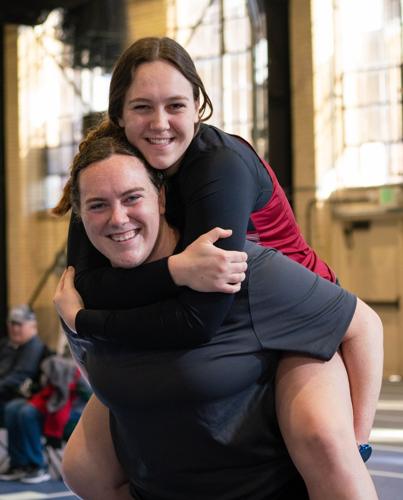 Garren sisters finally get to compete together | USU Sports | hjnews.com