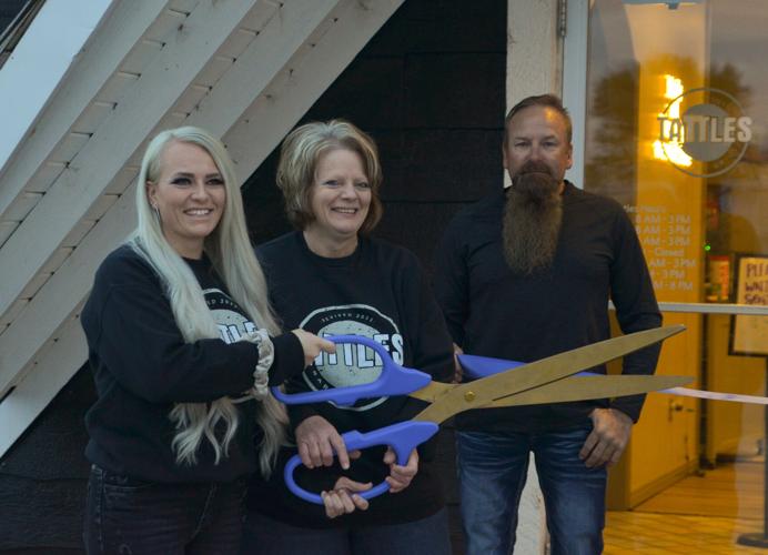 New owners cut ribbon at Tattles | Preston Citizen | hjnews.com