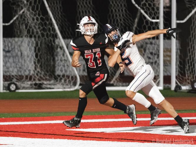 Bear River football falls to Mountain Crest on Senior Night | Tremonton Leader | hjnews.com