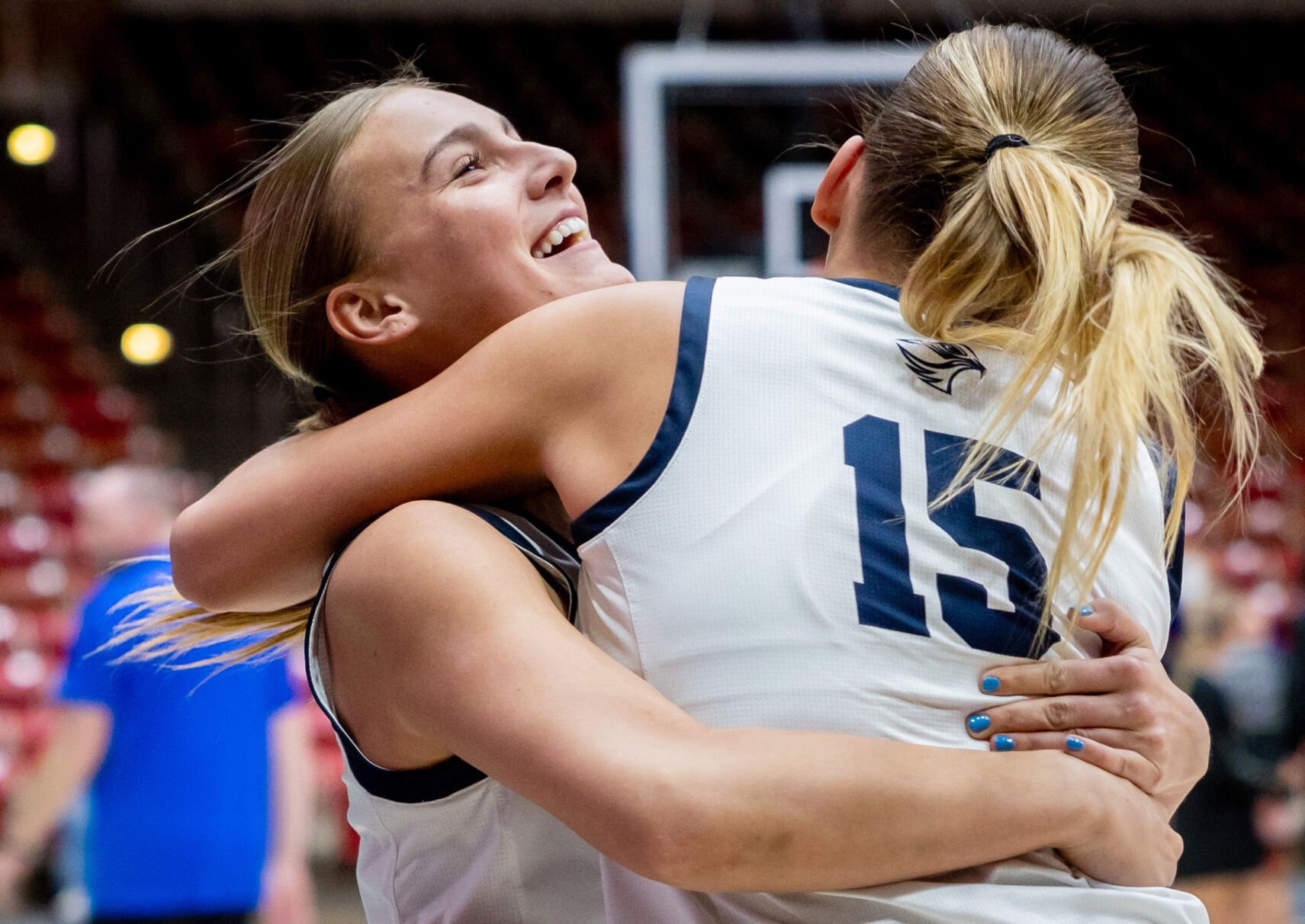 Prep girls hoops: Short-handed Hawks sparkle, advance to 4th straight 4A title game | School ...