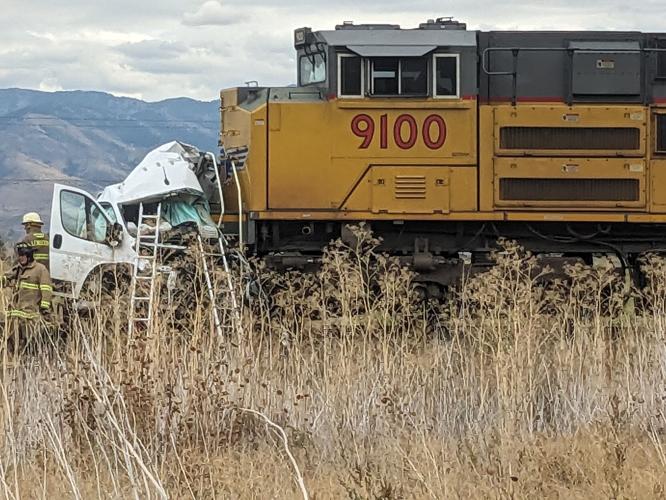 1 killed in van versus train wreck in Cornish | Local News | hjnews.com