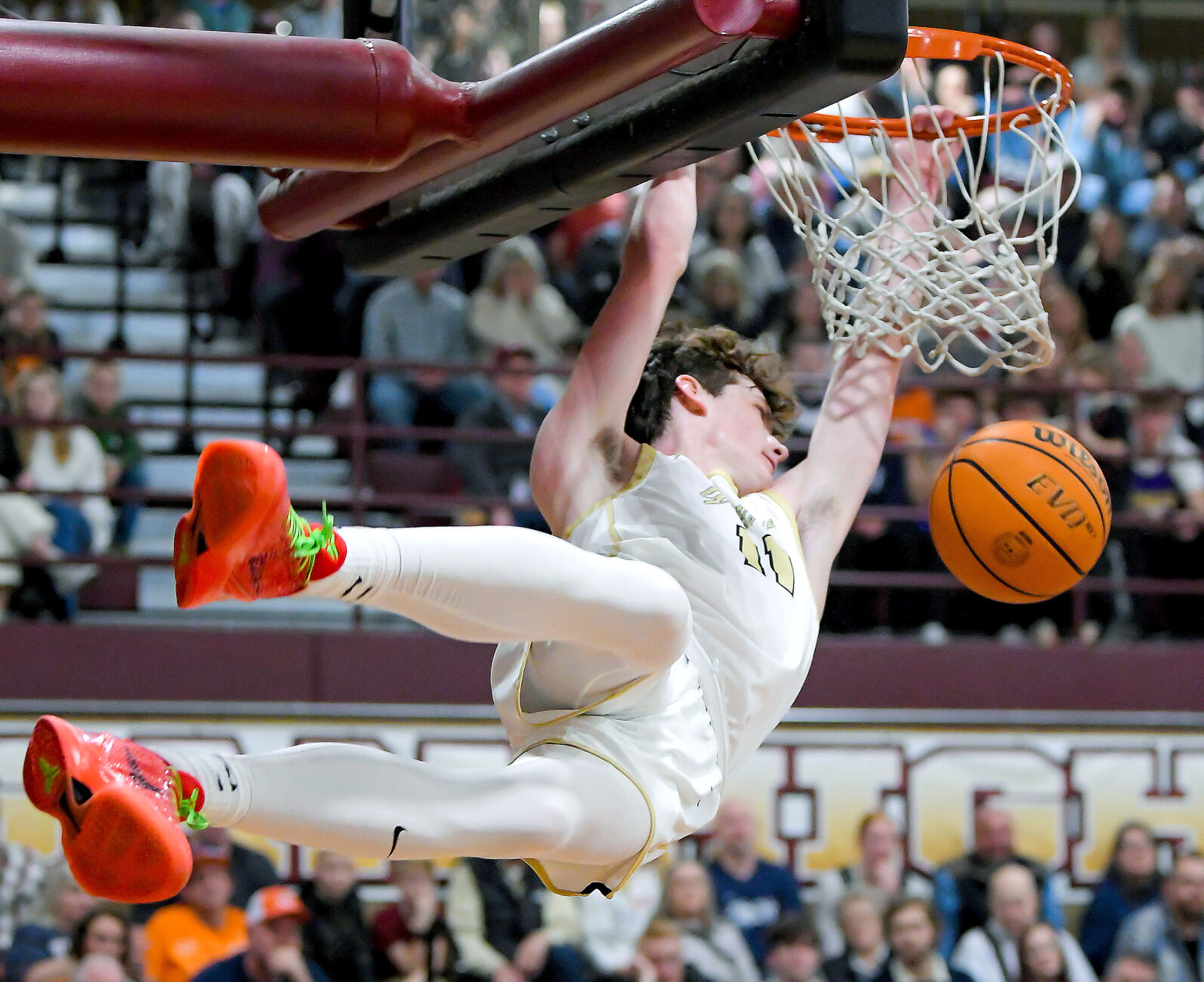 Prep boys basketball: Grizz dominate in rubber game against Stangs ...