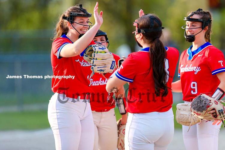 Redmen capture fourth consecutive league crown: Softball clinches MVC ...