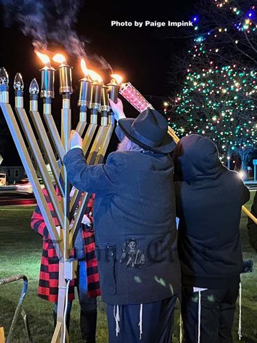 The fifth night of Hanukkah celebrated | News | homenewshere.com