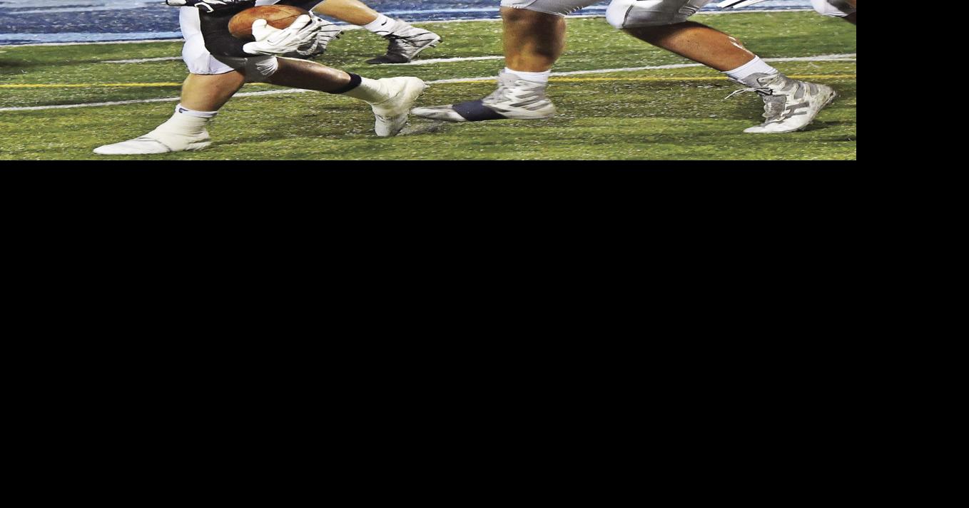 Woburn football team keeps hopes alive for winning season | Sports ...