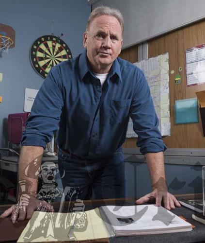 Tewksbury Native Brian Wolfe hosts ‘Cry Wolfe’ on Discovery | News ...