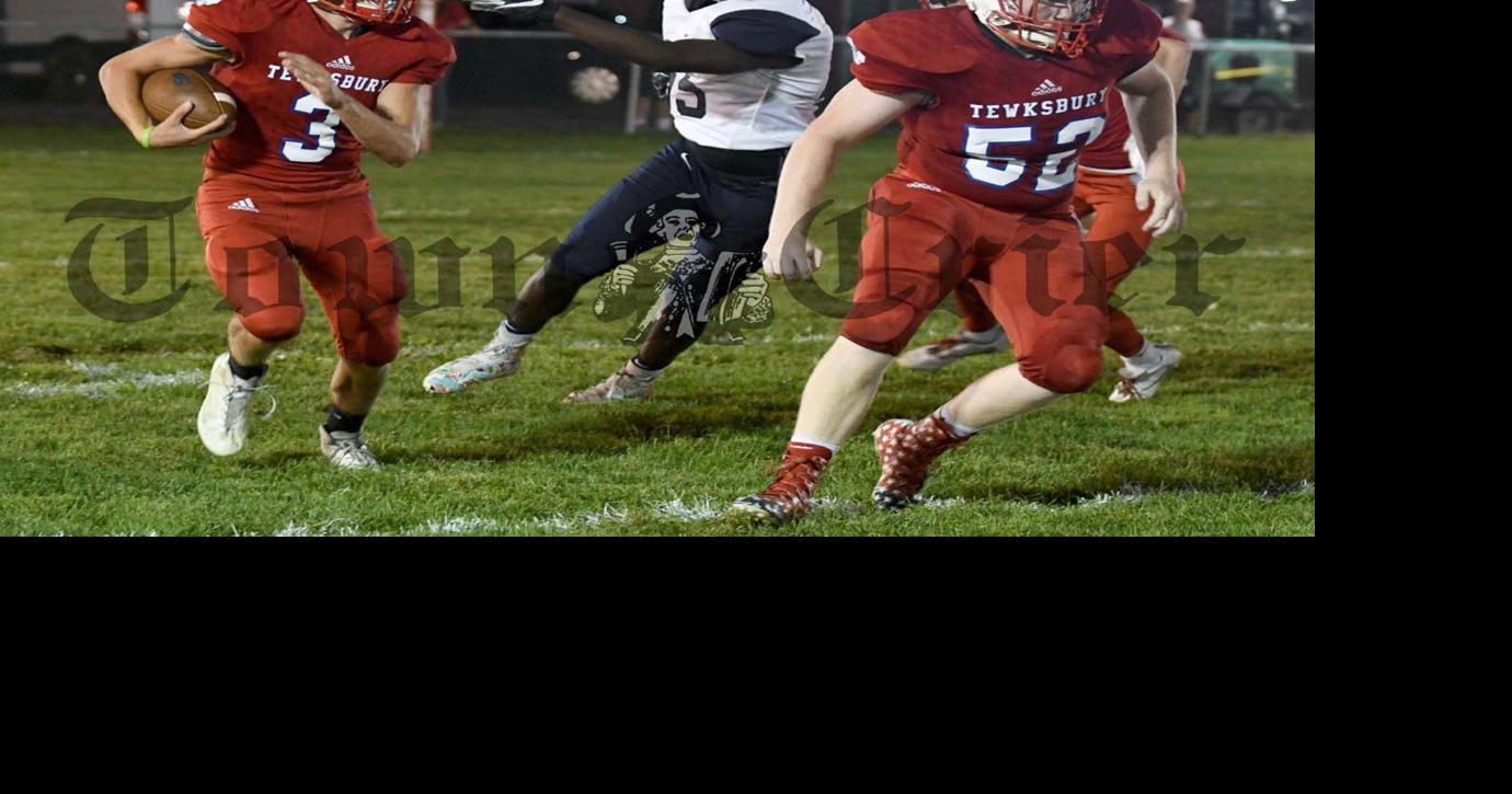 Three touchdowns and an interception, Aylward the top star | Sports ...